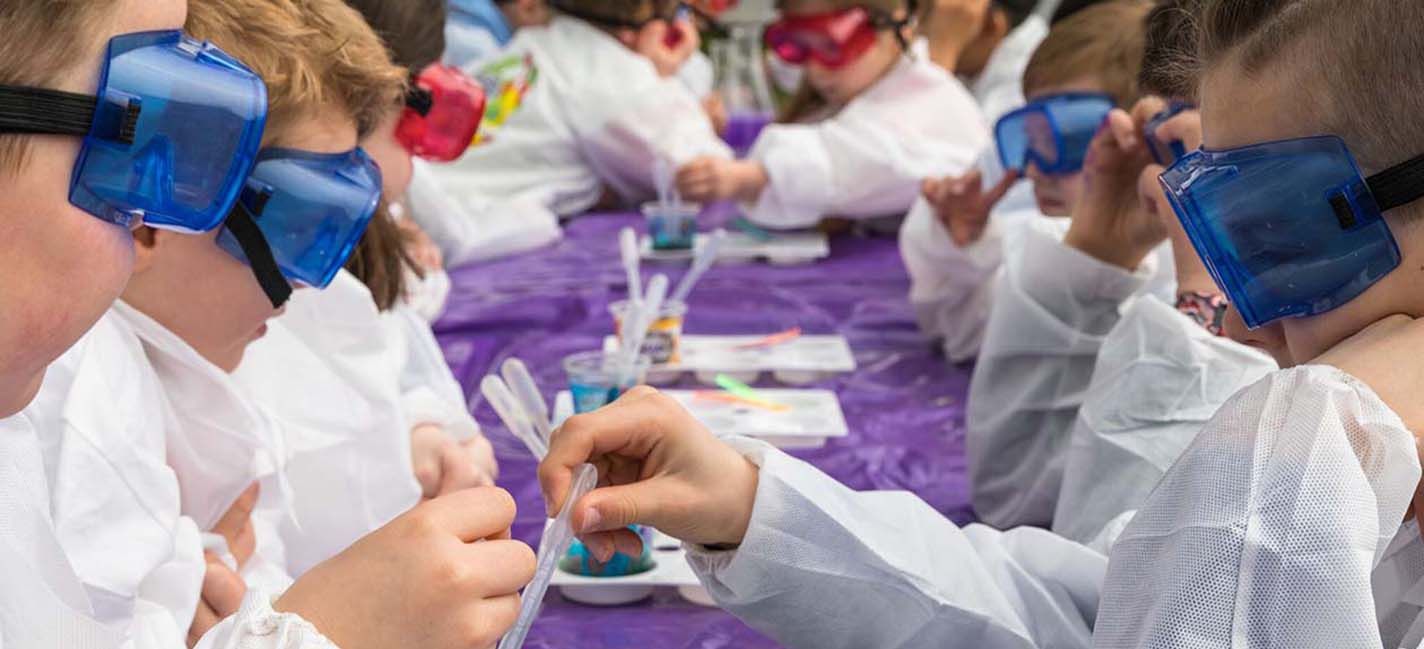 Workshops for Kids | Science in the Classroom | Mad Science